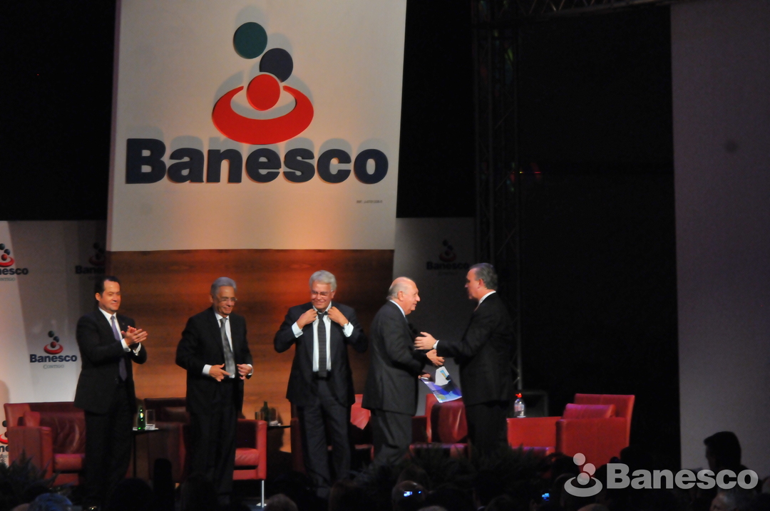 Juan Carlos Escotet, Fernando Henrique Cardoso, Felipe González ...