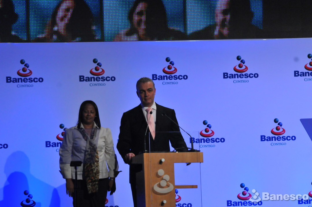 Xavier Luján junto a Martha Ramos