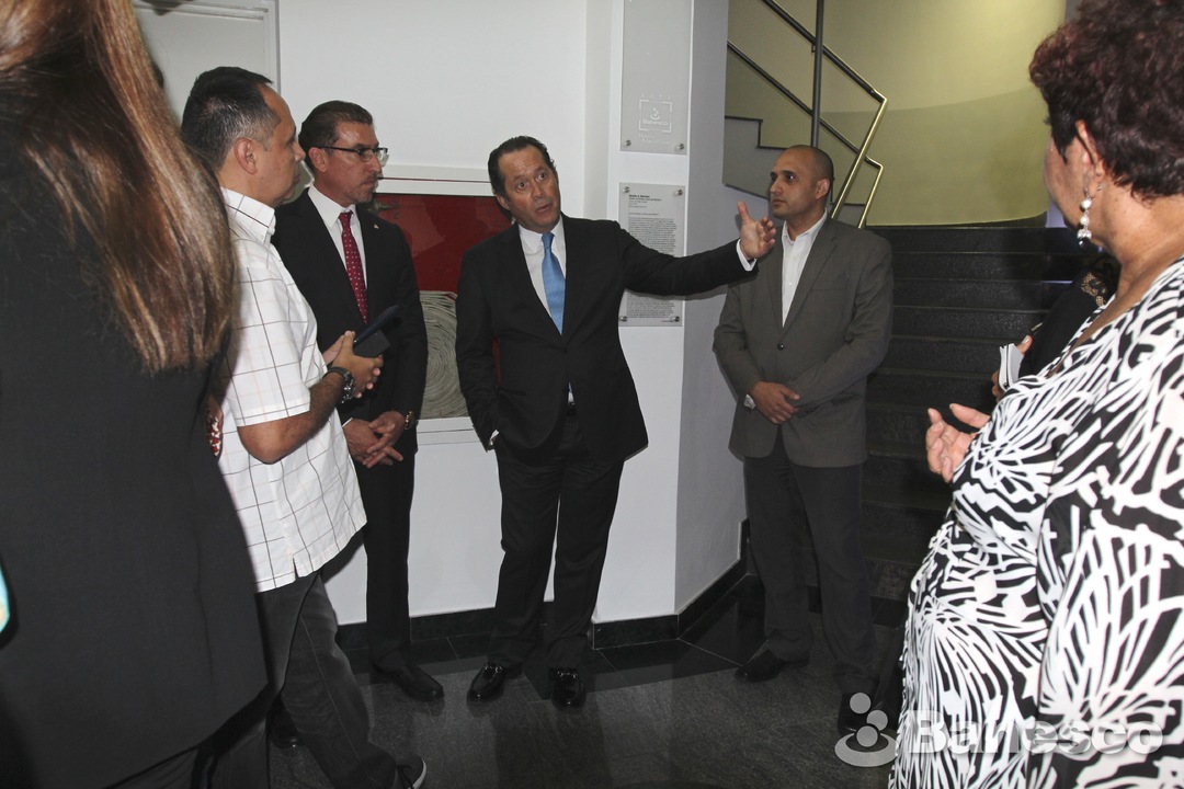 Miguel Ángel Marcano, Juan Carlos Escotet y Emilio Narciso