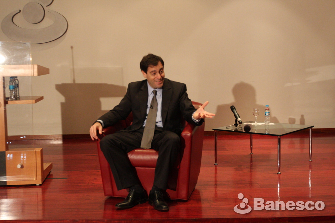 Rueda de prensa del invitado Santiago Bilinkis