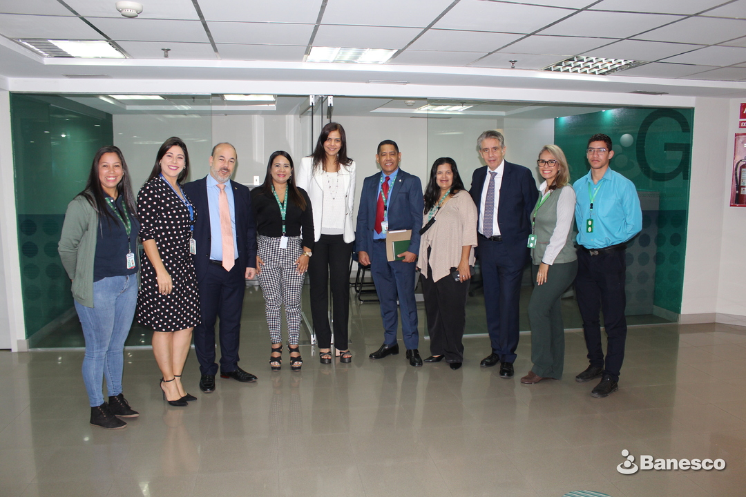 Reunión con los miembros de Banesco Banco Valencia