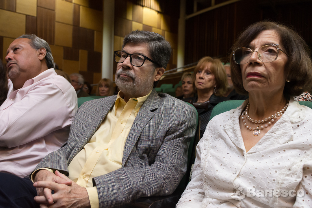 Alberto Veloz junto a Mayte Navarro