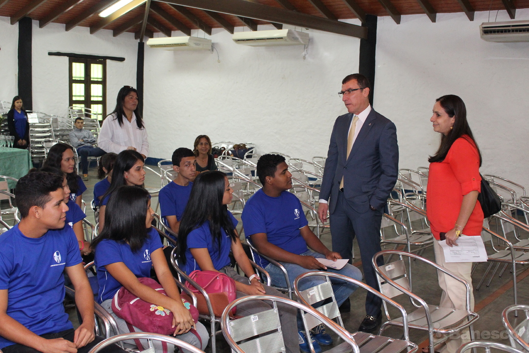 Miguel Ángel Marcano junto a Bertha Vivas