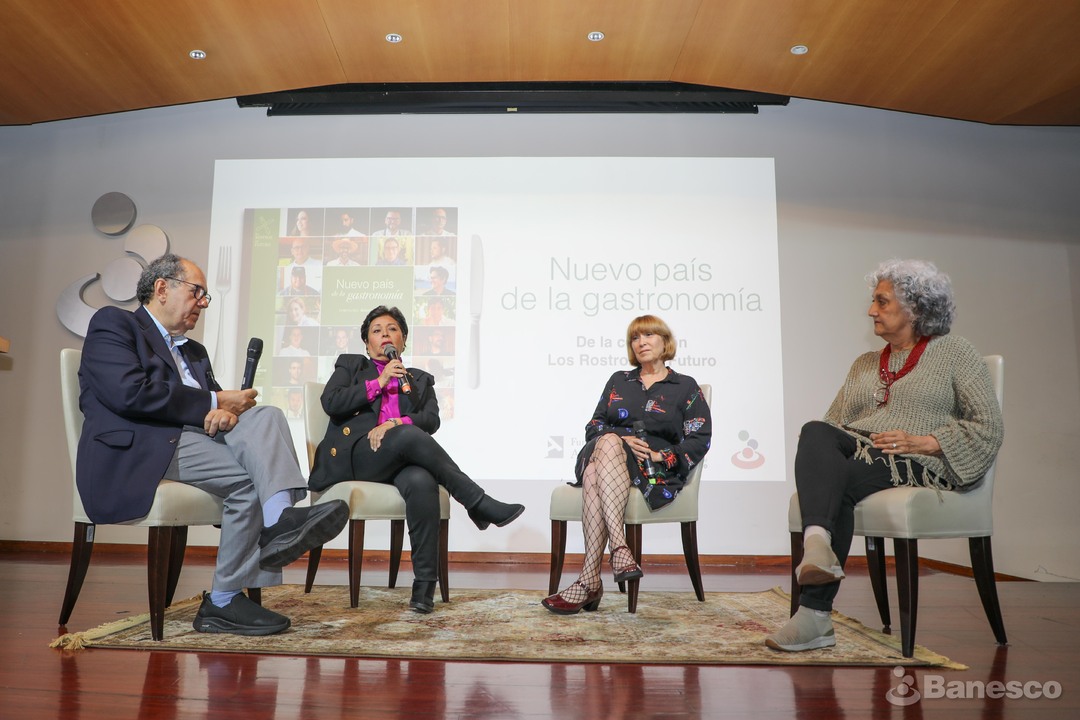 Antonio López Ortega, Ivanova Decán, Maruja Dagnino y Ocarina Castillo