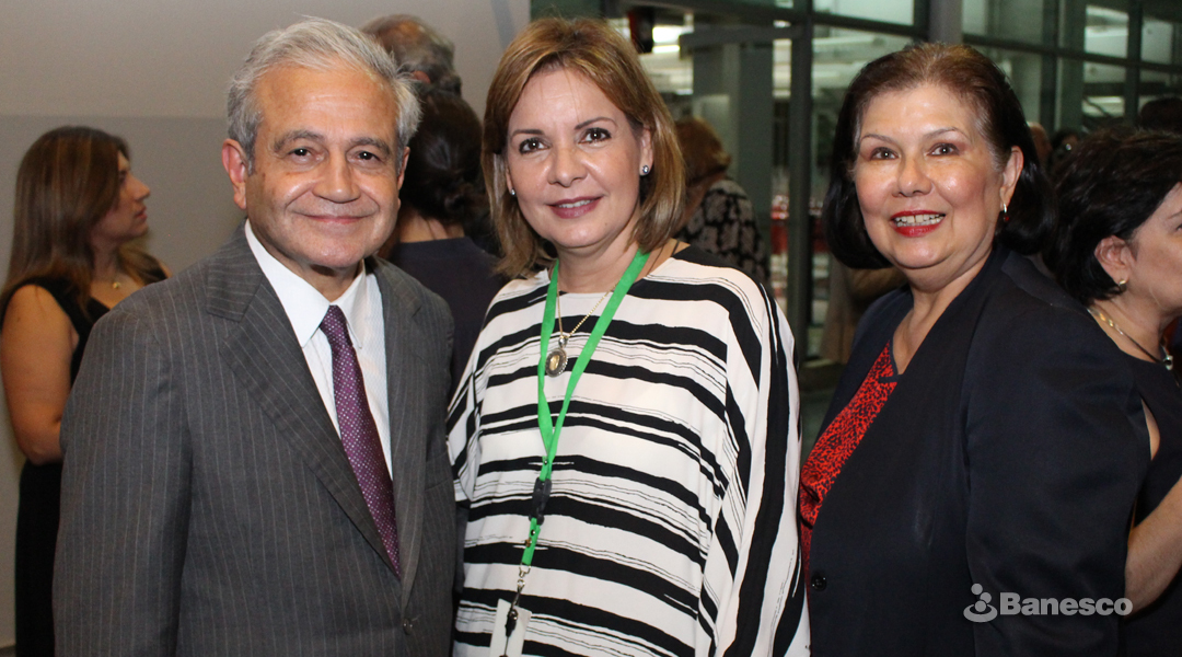 Luis Rojas, Carolina Sánchez y Belén López