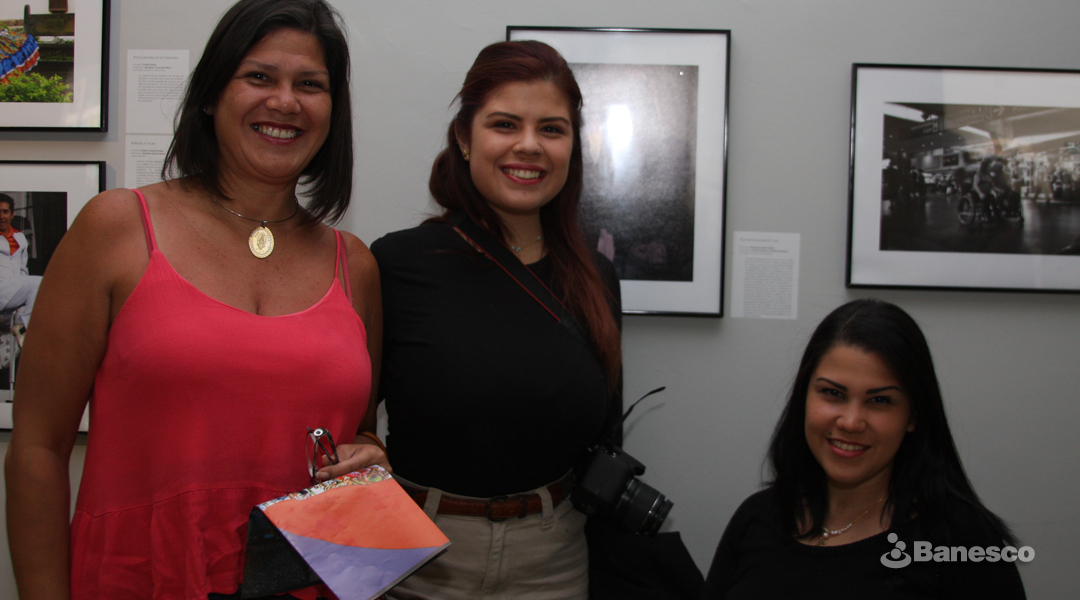Carmen Rojas, Alexandra Jaimez y Francia Jaimez