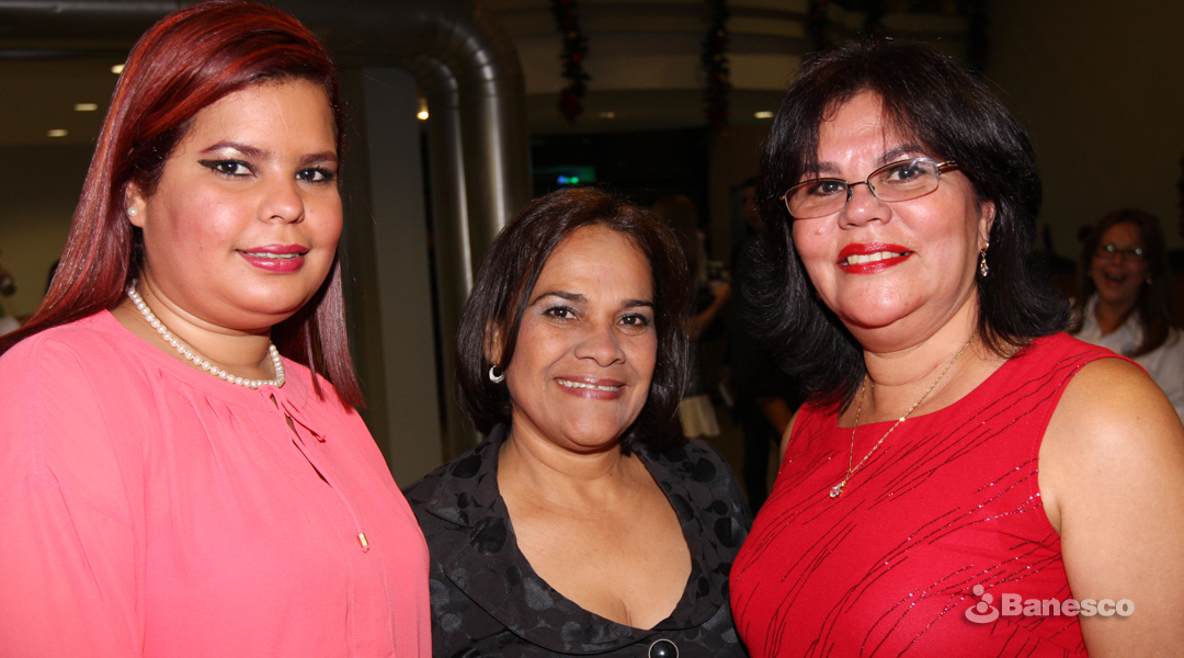 Giovanna de Nuñez, Ingrid Pimentel y Esmeralda Hannan