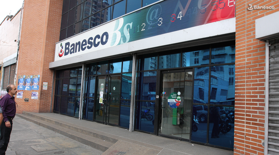 Fachada de Agencia Banesco en Catia