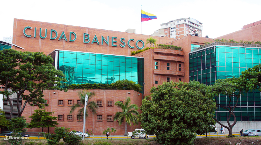Fachada Ciudad Banesco Frontal
